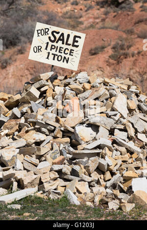 Lin Ottinger's Rock Shop in Moab, Utah Stock Photo - Alamy