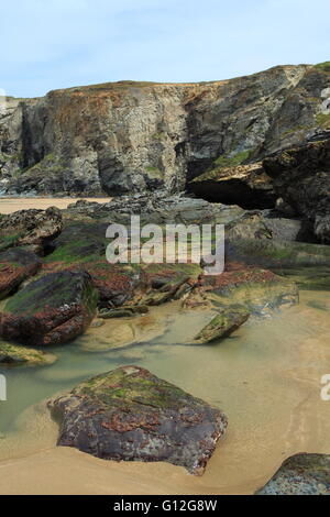 Trebarwith strand - spring view towards Penhallic point, North Cornwall ...