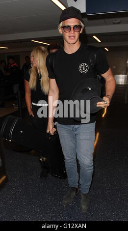Cody Simpson departs from Los Angeles International Airport (LAX ...