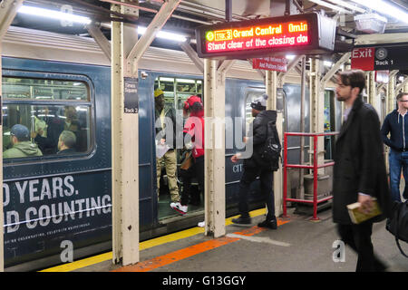 Express subway train entering the 42nd Street Station under Grand ...