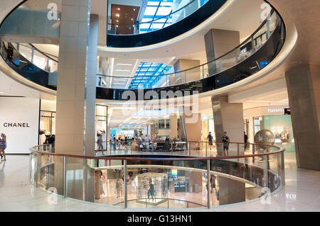 Central Atrium - Westfield Shopping Centre - Shepherd's Bush - London ...
