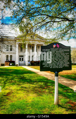 Colbert County Courthouse in Tuscumbia, Alabama Stock Photo - Alamy