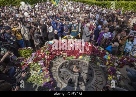 Kiev, Kiev, Ukraine. 9th May, 2016. Front of the Victory Parade during ...