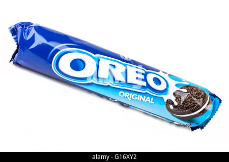 Packet of Oreo Biscuits on a white background Stock Photo - Alamy