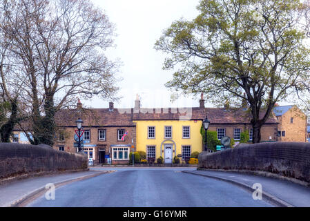 Canal lock, Gargrave, Craven, North Yorkshire, England, UK Stock Photo ...