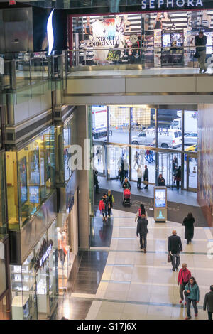 Time Warner Center Atrium Interior , NYC Stock Photo - Alamy