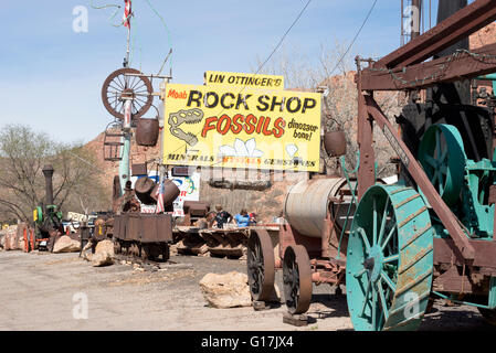 Lin Ottinger's Rock Shop in Moab, Utah Stock Photo - Alamy
