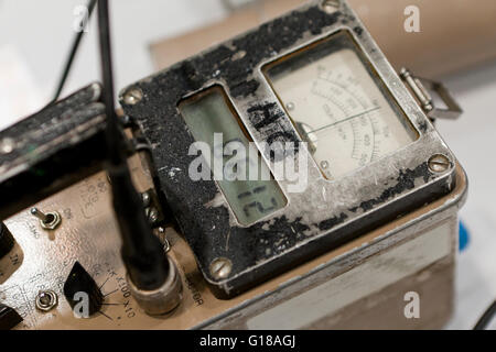 Vintage Ludium Model 2221 Radiation Scaler Ratemeter (Geiger counter ...