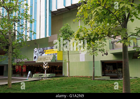 State Library, South Bank District, Brisbane, Queensland, Australia ...