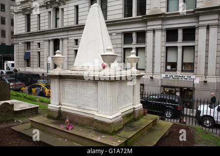 Headstone of Alexander Hamilton Stock Photo - Alamy