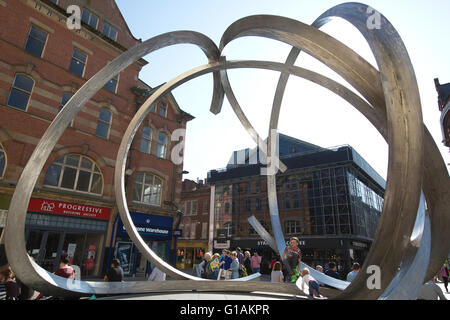 Spirit of Belfast, Dan George steel sculpture, Arthur Square, Belfast ...