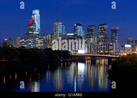Philadelphia Skyline from Spring Garden St. Bridge Stock Photo - Alamy