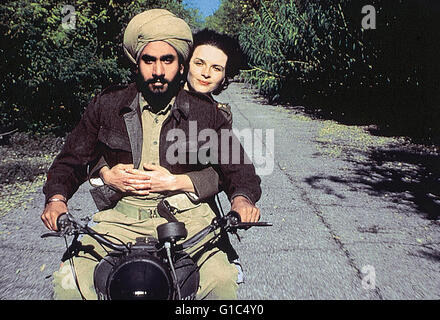 Naveen Andrews & Juliette Binoche Film: The English Patient (USA/UK 1996) Characters: Kip, Hana ...