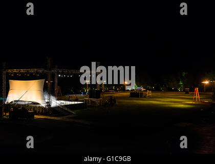 Event Stage / Lighting Location Stock Photo - Alamy