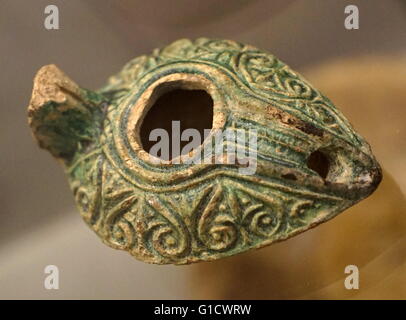 Syrian Oil Lamp, 8th Century Stock Photo - Alamy