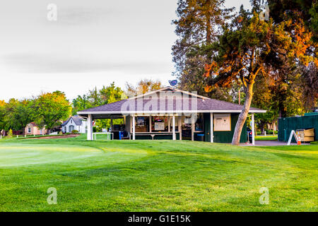 The Modesto Municipal Golf course early in the morning Stock Photo - Alamy