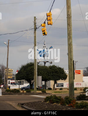 Guitars at the Crossroads of Highway 61 and Highway 49 in Clarksdale ...