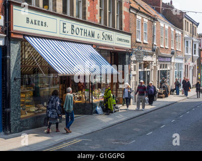 Window of Elizabeth Botham's Bakery and Cake Shop in Whitby with ...
