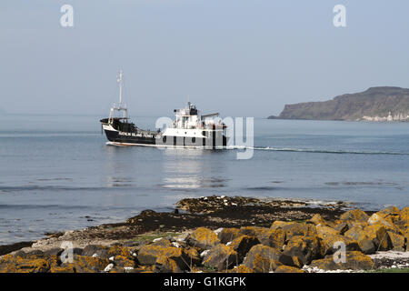 The Rathlin ferry "Canna" leaving Church Bay on Rathlin Island, County ...
