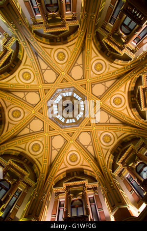 Melbourne's iconic 333 Collins St building during a working week Stock ...