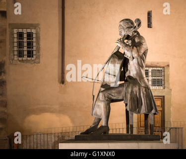 Statue of Composer and Cellist Luigi Boccherini at the famous Music ...