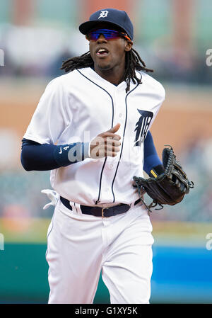 Detroit Tigers outfielder Cameron Maybin plays during an intrasquad ...