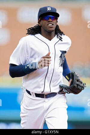 Detroit Tigers outfielder Cameron Maybin plays during an intrasquad ...