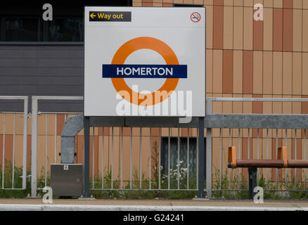 General View GV of Homerton Overground station platform, E9 Stock Photo ...
