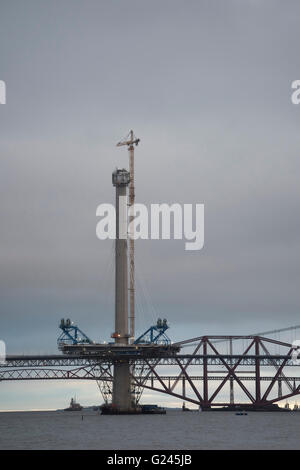 FORTH BRIDGE UNDER CONSTRUCTION IN SCOTLAND 14 AUGUST 1961 Stock Photo ...