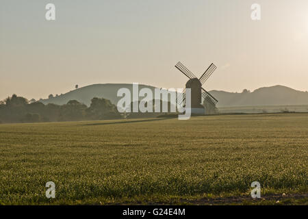 Sunrise at Pitstone Windmill with Ivinghoe Beacon in the distance ...