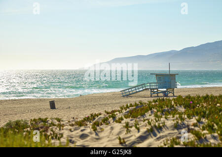 A lifeguard station on the beach Stock Photo - Alamy
