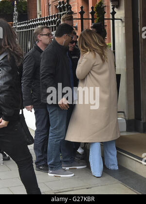 Jennifer Lopez seen arriving at Claridge's Featuring: Jennifer Lopez ...