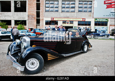 History of transport, car Maybach Zeppelin 60 200 HP (1936), postage ...
