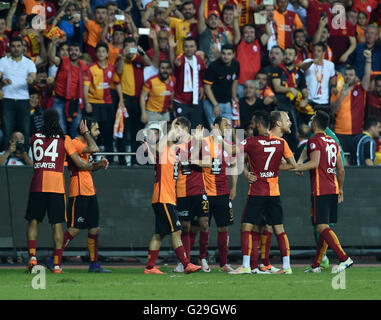 Antalya, Turkey. 26th May, 2016. Galatasaray's team celebrate with the ...