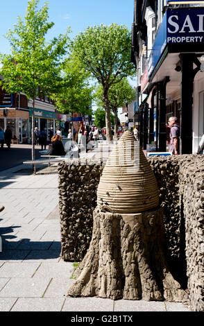 The Beekeeper of Beeston sculpture detail, Beeston, Nottinghamshire ...