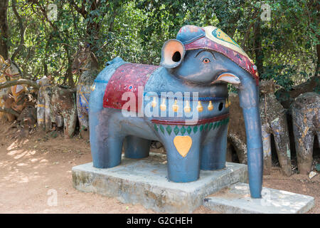Elephant statue with Ayyanar Stock Photo: 104768680 - Alamy