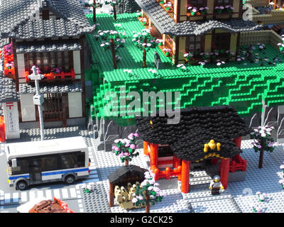 Lego model japan temple house street scene bus toy fun cute daytime ...