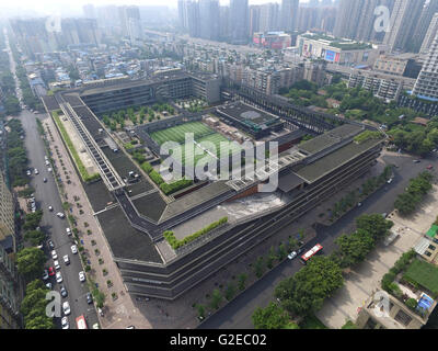 The multifunctional complex West Village Basis Yard designed by Liu ...