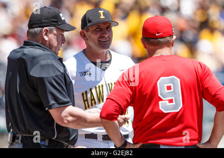 Iowa Hawkeyes head coach Rick Heller (21) during the lineup exchange ...