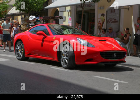 Ferrari California hardtop convertible front-mid-mounted petrol direct ...
