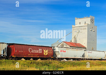 Grain elevator and train Wilcox Saskatchewan Canada Stock Photo - Alamy