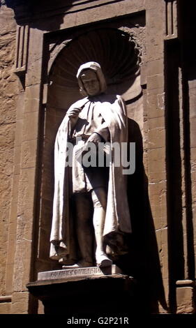 Architectural sculpture of Giovanni Villani, Italian diplomat and ...