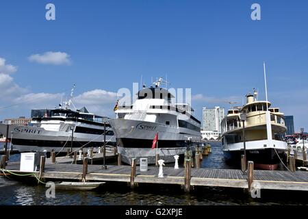 Large ships in the Baltimore inner harbor Stock Photo - Alamy