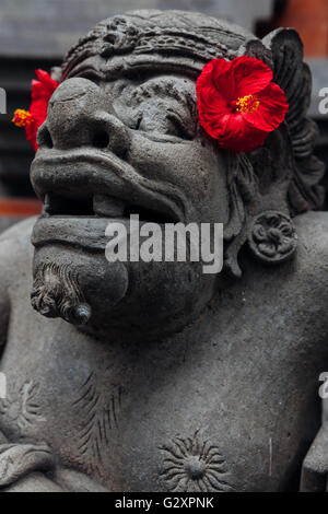 Traditional balinese statue in Bali Stock Photo - Alamy