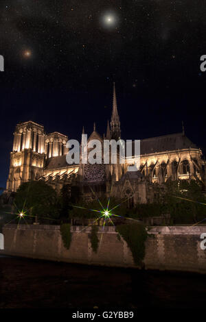 Paris at night under the light of the stars Stock Photo - Alamy