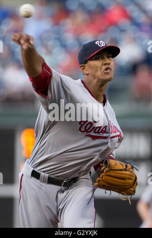 Philadelphia Phillies pitcher Joe Ross in action during baseball game ...