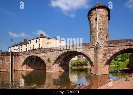 The Monnow Bridge across the River Monnow with its gatehouse on the ...