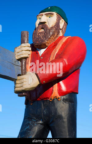 Logger carving, Forks Timber Museum, Forks, Washington Stock Photo - Alamy