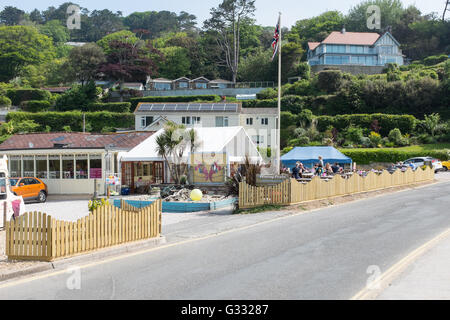 The Winking Prawn cafe and restaurant at North Sands near Salcombe ...