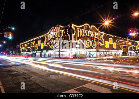 Honest Eds Sign Stock Photo - Alamy